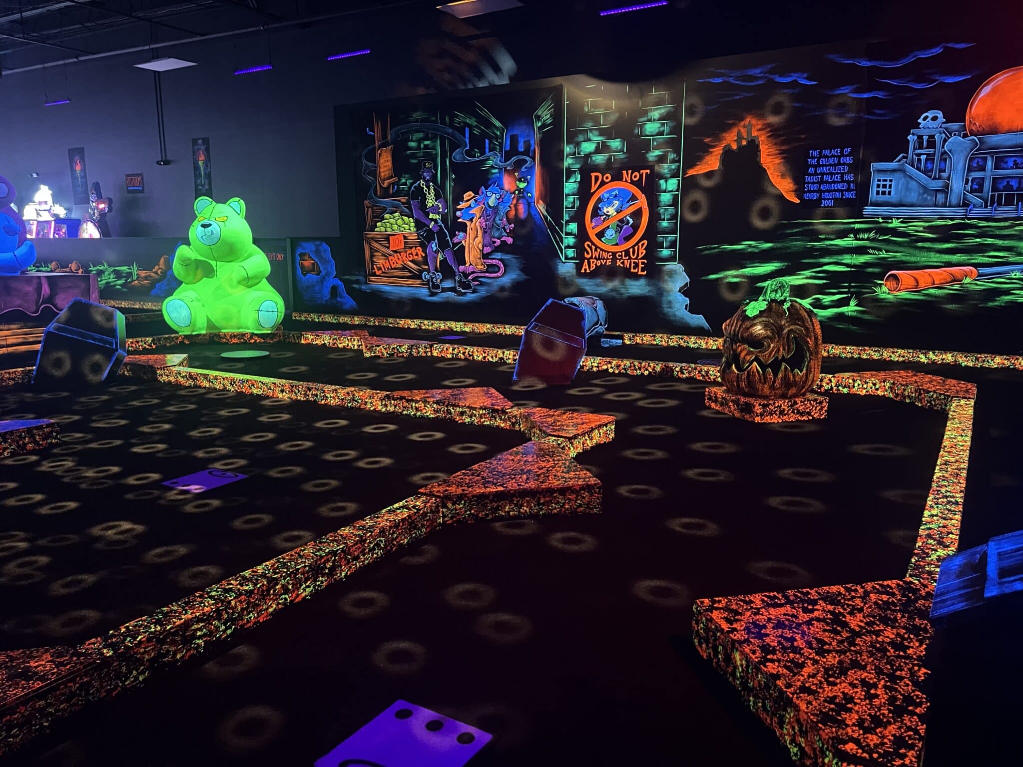 Mini Golfing Near Tampa, FL | Monster Mini Golf