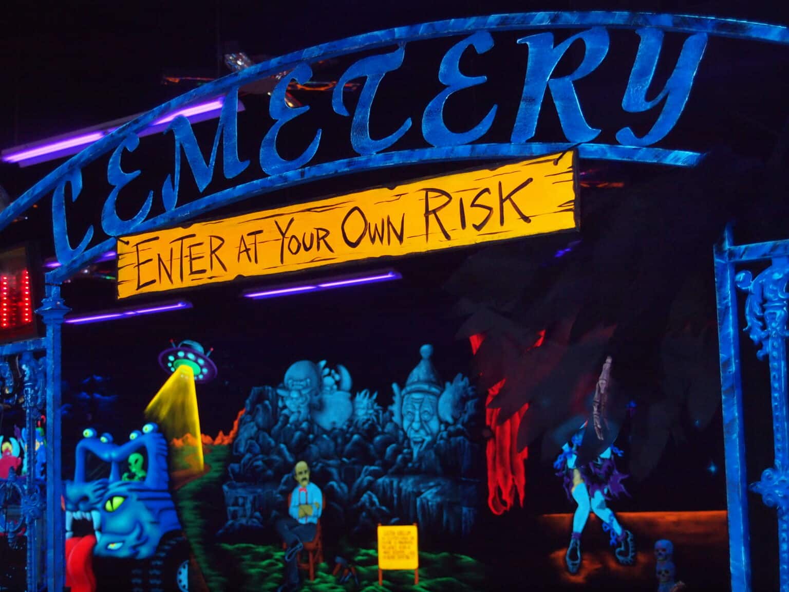 Monster Mini Golf Towson | Indoor Mini Golf, Bowling & Fun