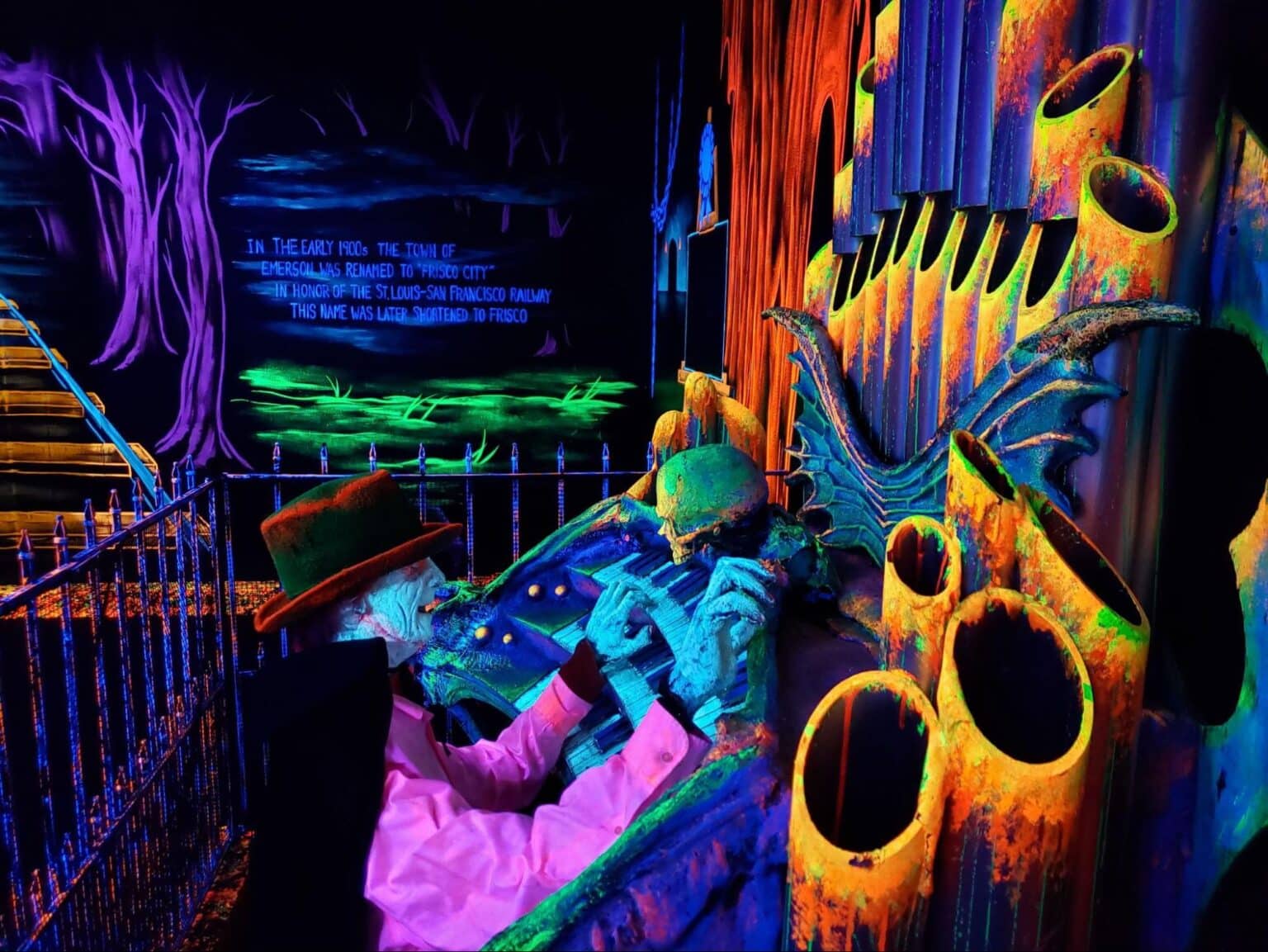 Mini Golf Tournament For Your Family | Monster Mini Golf