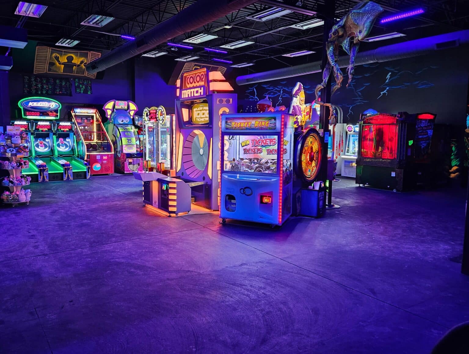 Video Arcade & Prize Machines In Lafayette | Monster Mini Golf