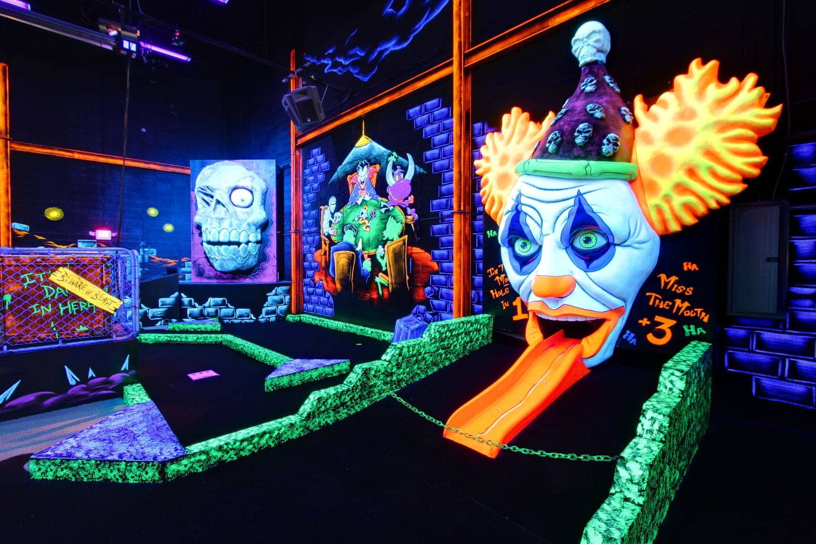Monster Mini Golf: Best Indoor Mini Golf | Fun For All Ages!